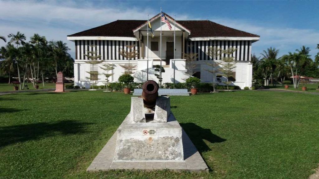 Muzium Matang - Sejarah Yang Tersimpan - Destinasi Percutian Desa Moden ...